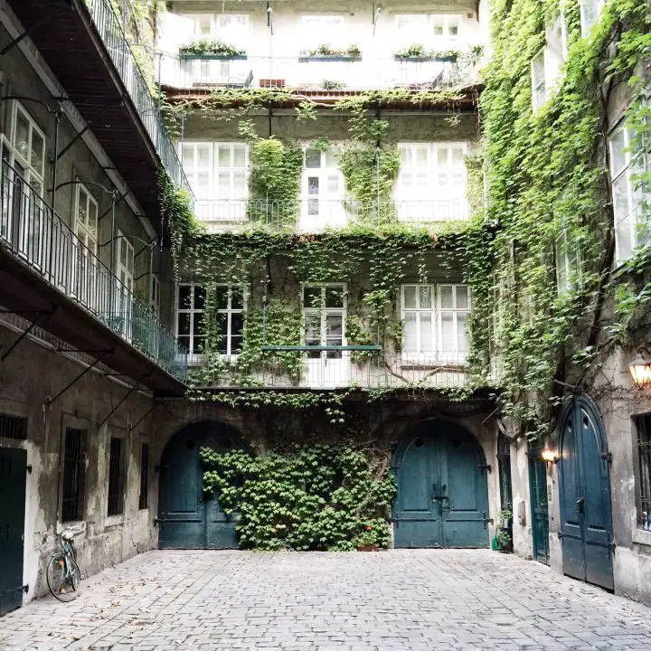 Lovely backyards in Vienna - The Vienna BLOG - Lifestyle & Travel Blog ...