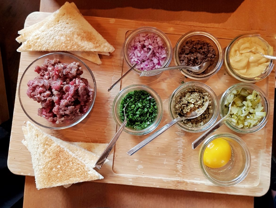 How to Order and Eat the Perfect Steak the Right Way (Beef Cut Guide ...