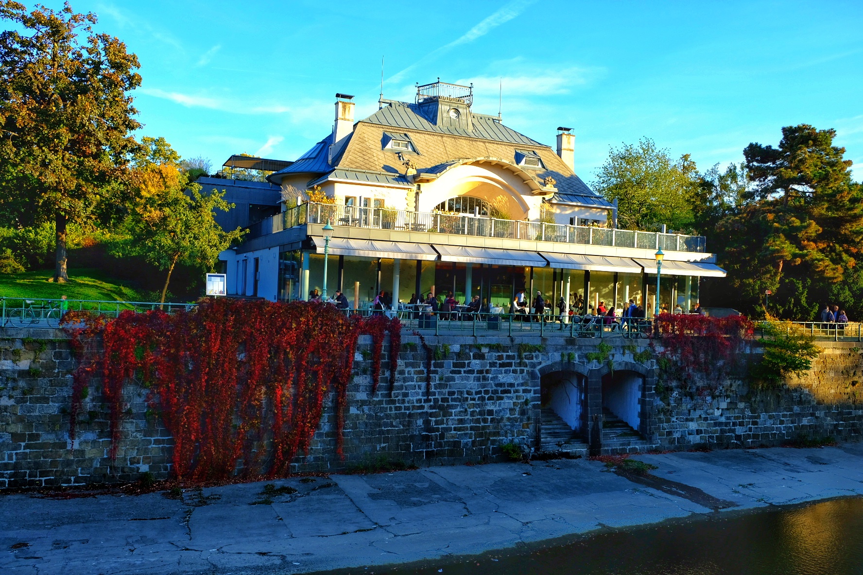 Stadtpark in Vienna - Wonderful Autumn photo inspirations - The Vienna BLOG