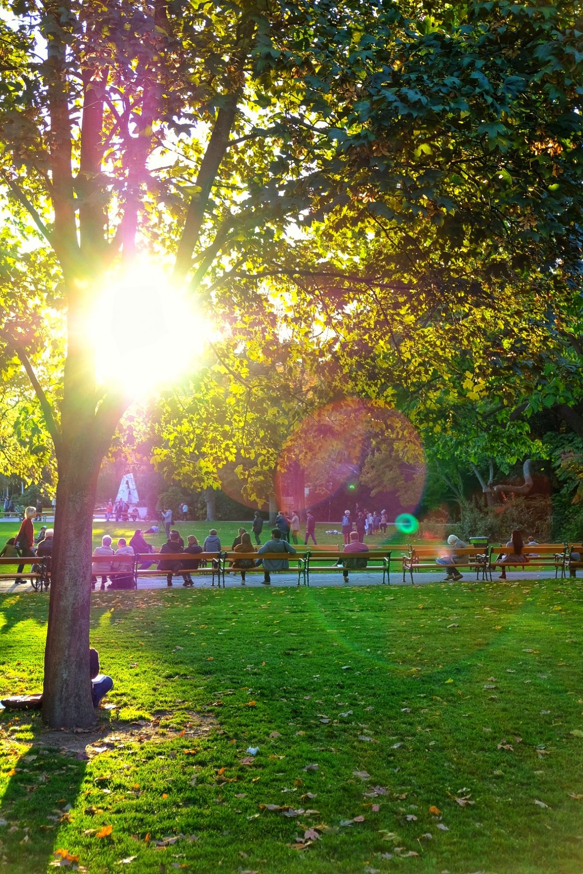 Stadtpark in Vienna - Wonderful Autumn photo inspirations - The Vienna BLOG
