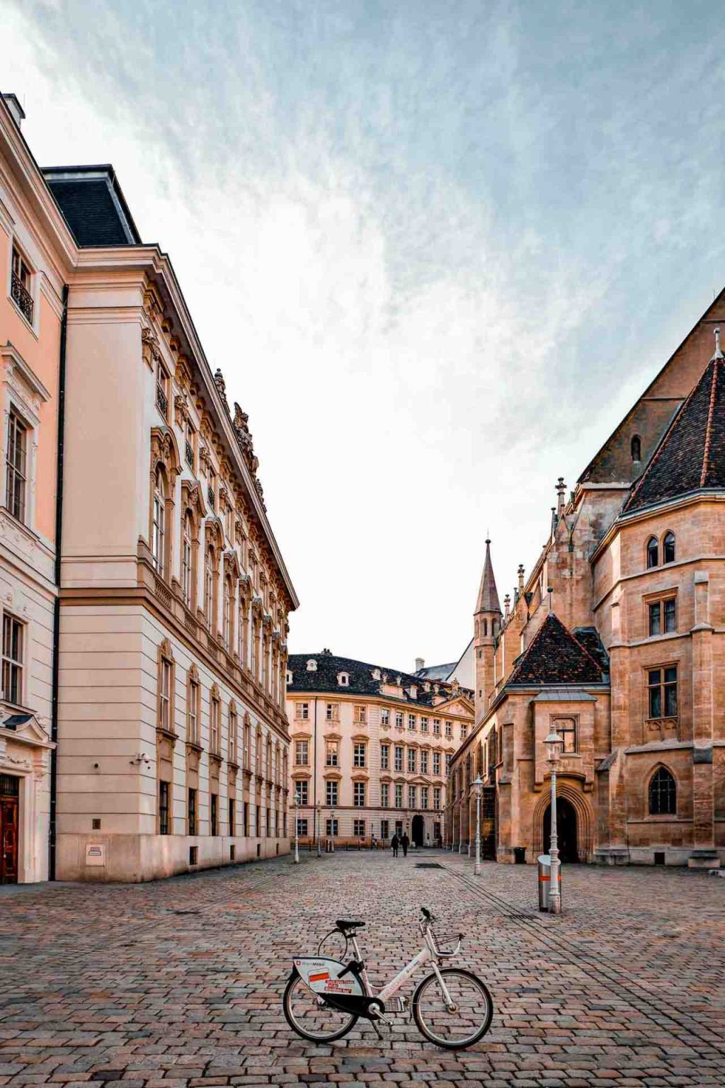 The 12 Most Beautiful Churches in Vienna to Visit (Austria) - The ...